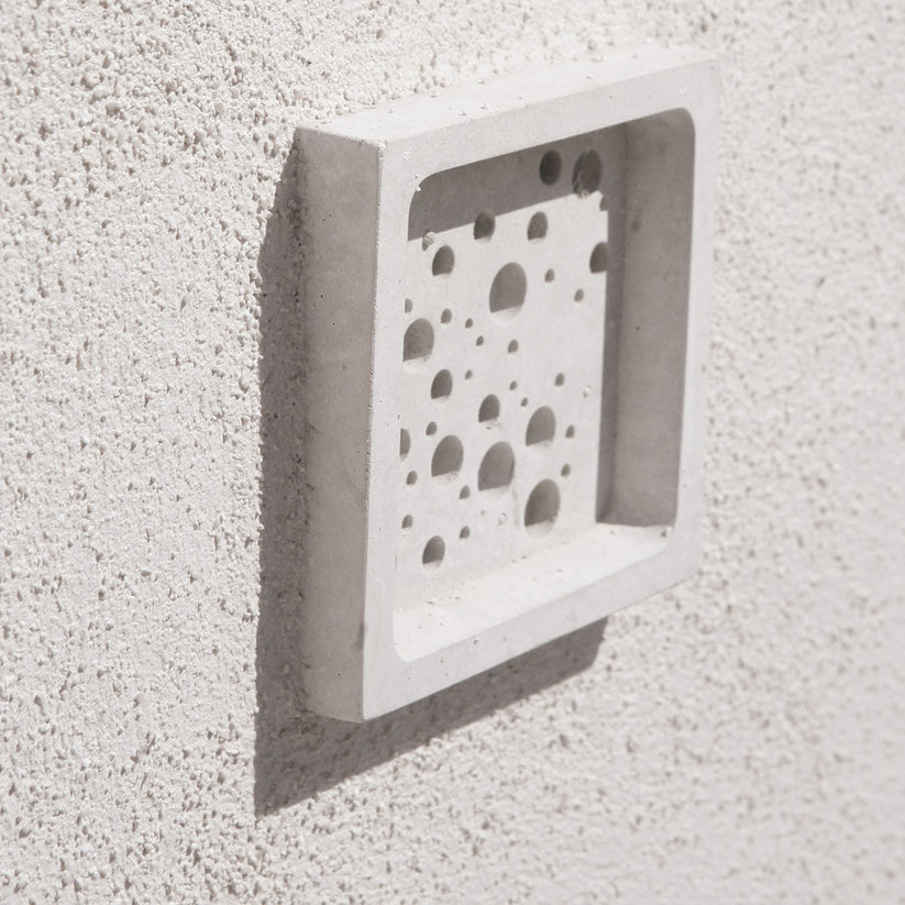 Large Bee Block bee house – Green&Blue